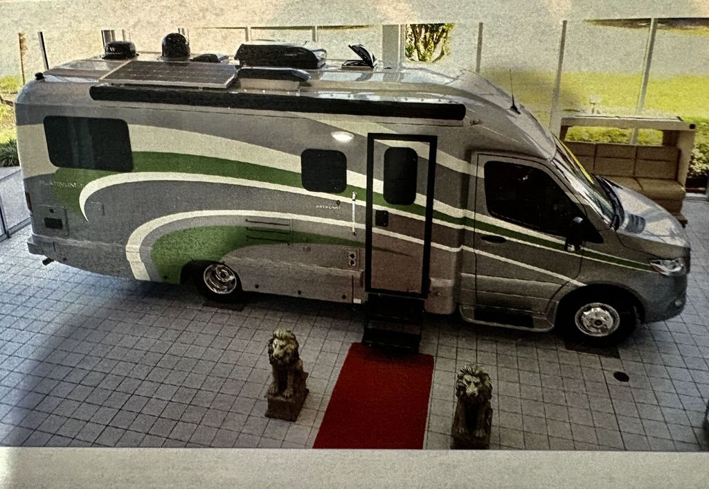 2020 Coach House Platinum II 241-XL - National Vehicle