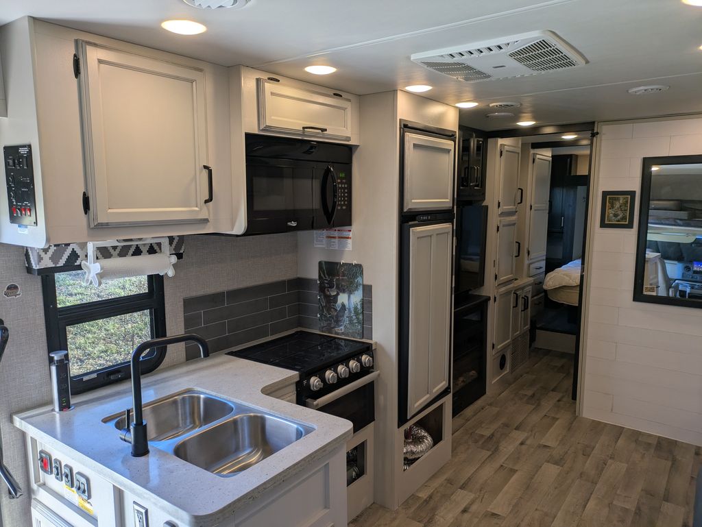 2022 Jayco Greyhawk 30Z - National Vehicle