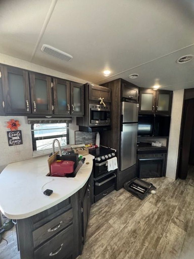 2020 Starcraft Telluride 296BHS - National Vehicle