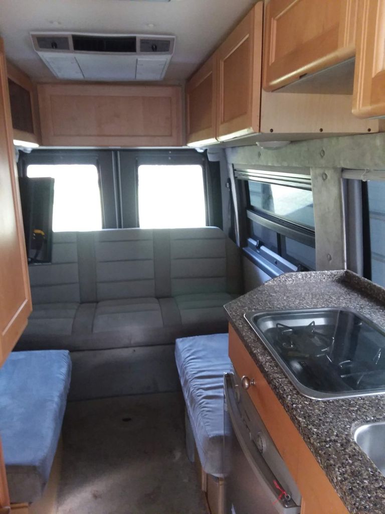 2006 Roadtrek RS Adventurous - National Vehicle