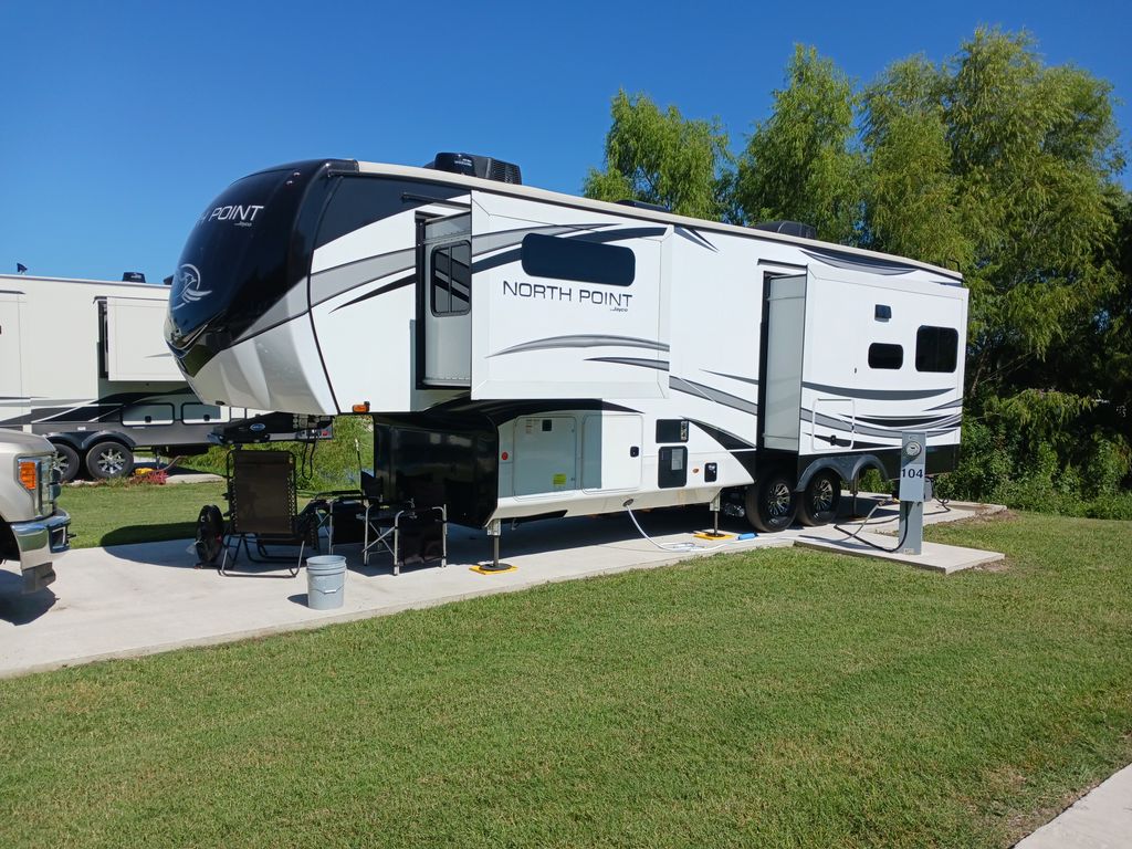 2022 Jayco North Point 310RLTS - National Vehicle