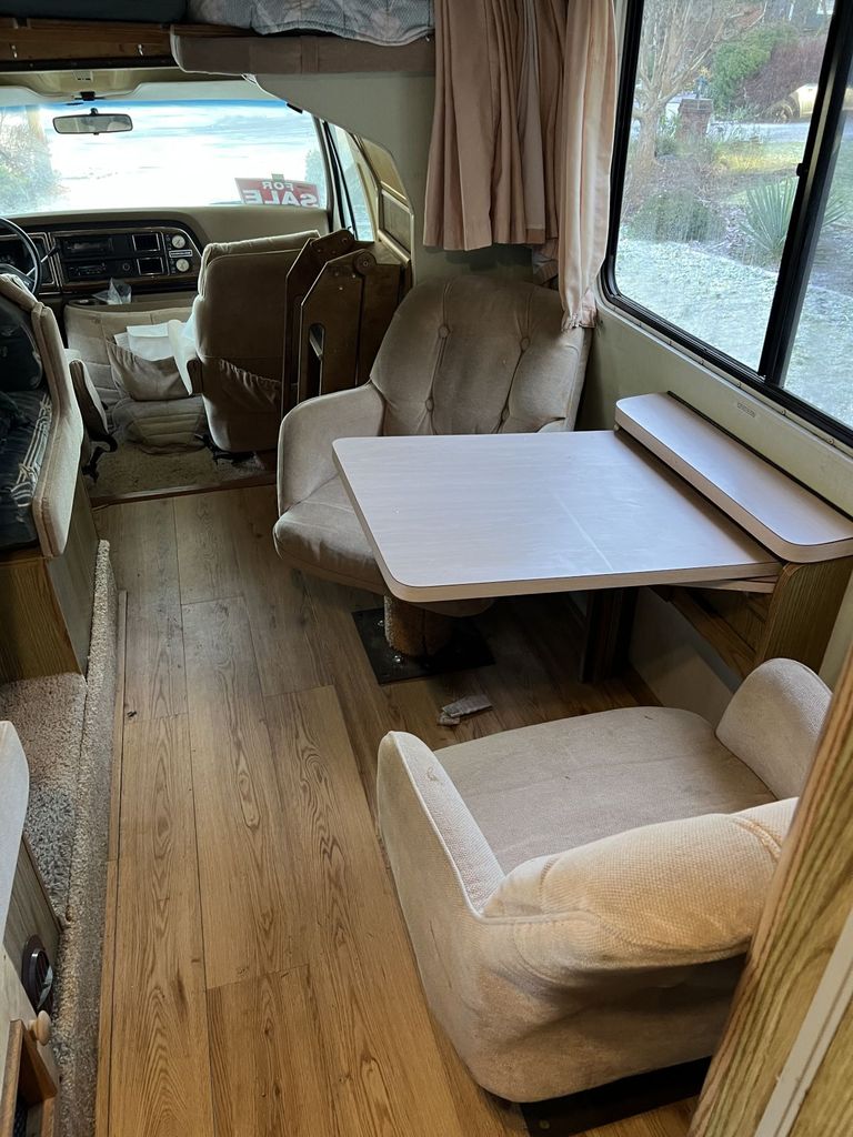 1989 Fleetwood Tioga 24D - National Vehicle