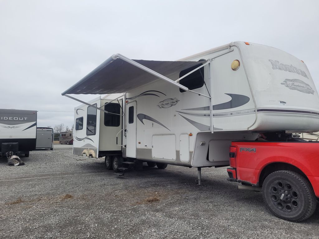 2006 Keystone Montana Mountaineer 344RET - National Vehicle