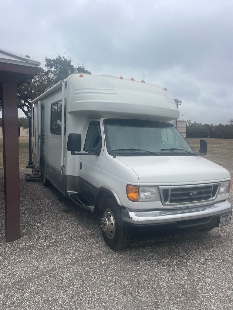 2004 Gulf Stream B Touring Cruiser 5230 - National Vehicle