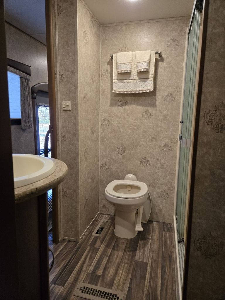 2016 Highland Ridge Open Range Roamer 347RES - National Vehicle