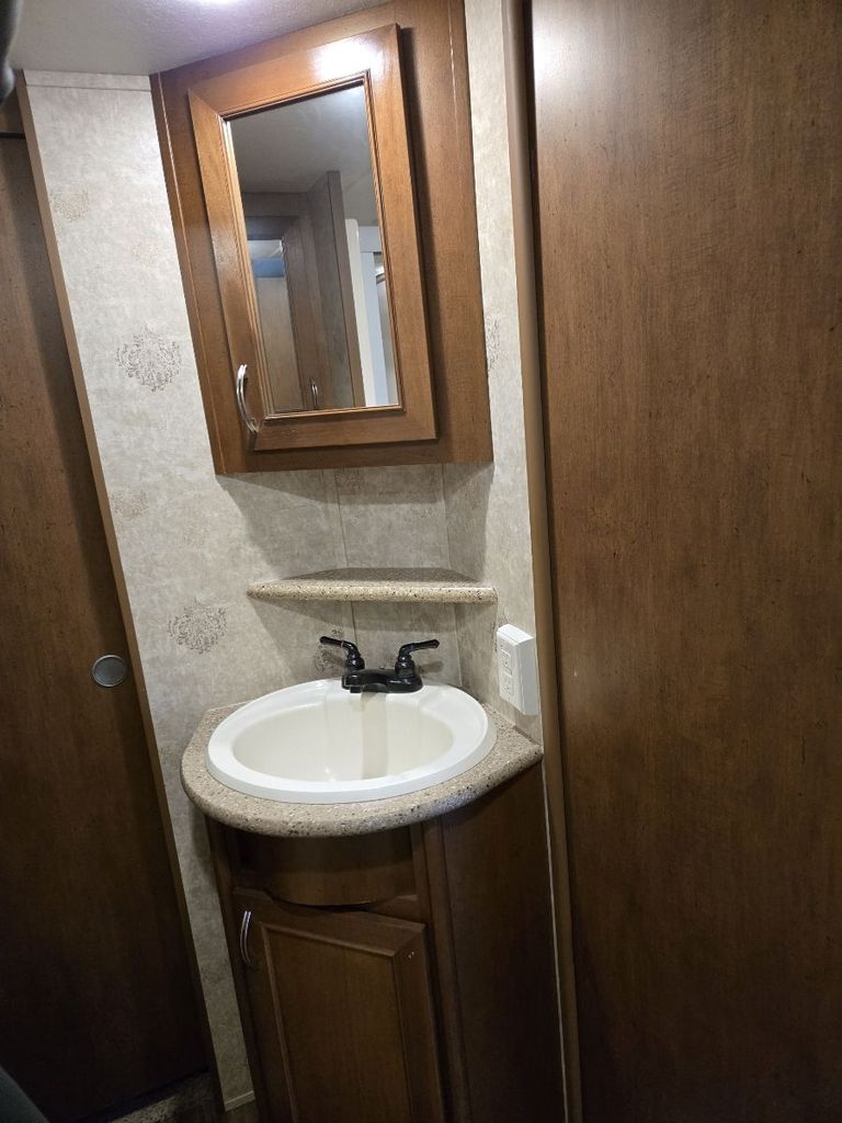 2016 Highland Ridge Open Range Roamer 347RES - National Vehicle