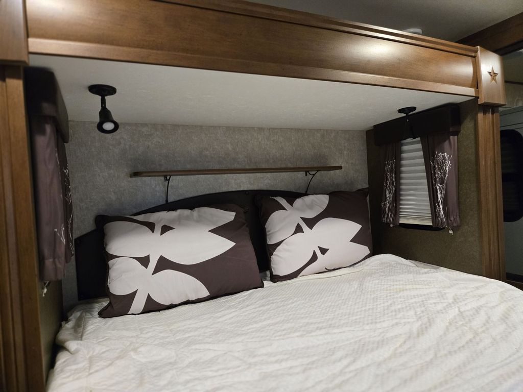 2016 Highland Ridge Open Range Roamer 347RES - National Vehicle