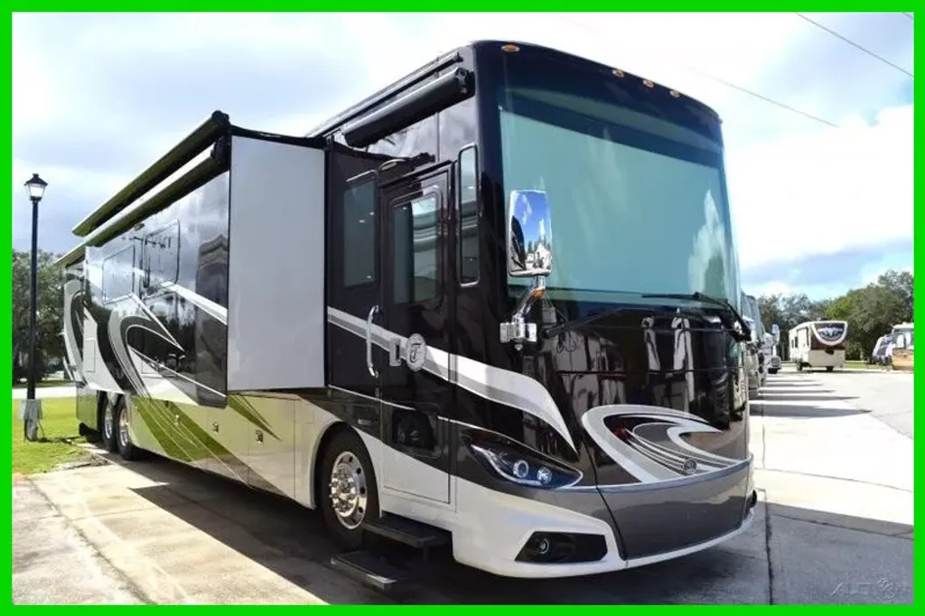 2016 Tiffin Motorhomes Phaeton 44OH - National Vehicle