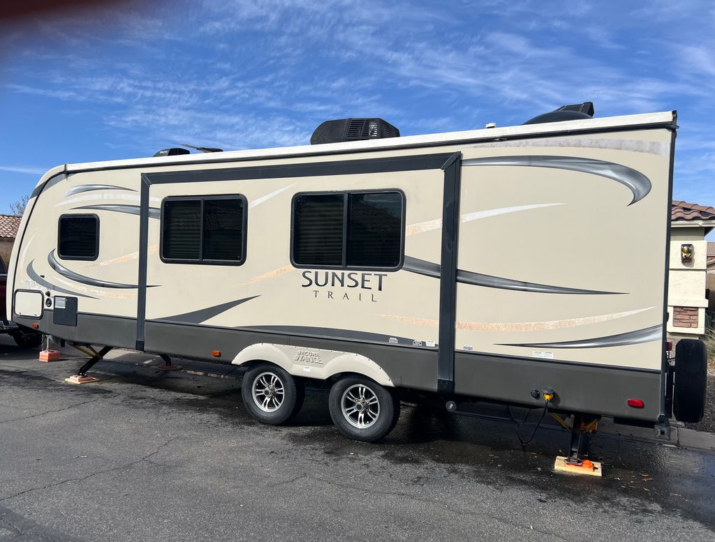 2016 Crossroads Sunset Trail Reserve 26RB - National Vehicle