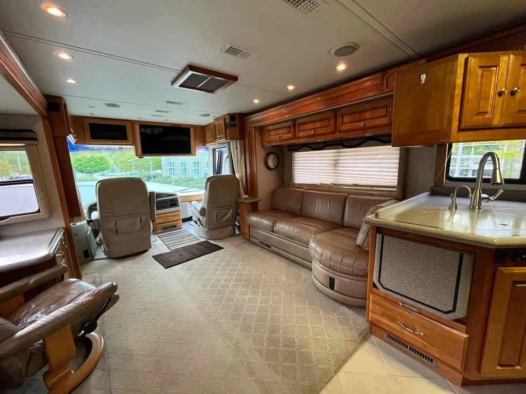 2004 Monaco Dynasty Diamond - National Vehicle