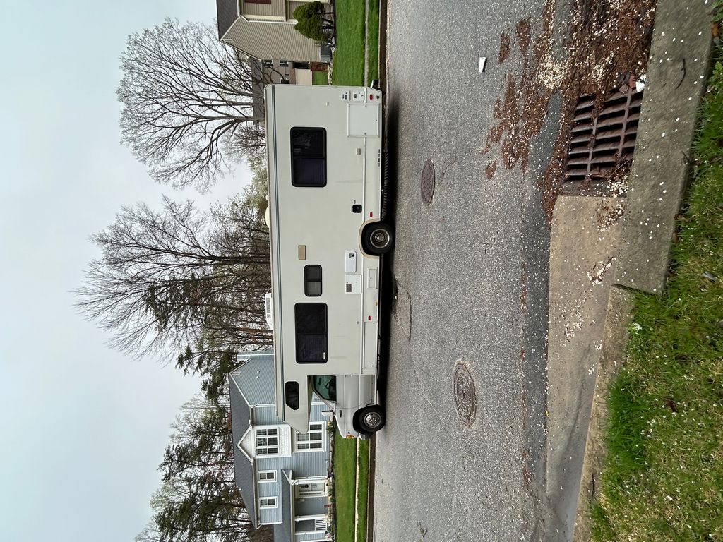 2001 Four Winds Motorhome 28A - National Vehicle