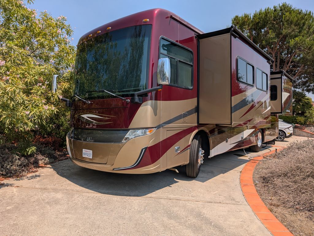 2018 Tiffin Motorhomes Allegro Red 33AA - National Vehicle