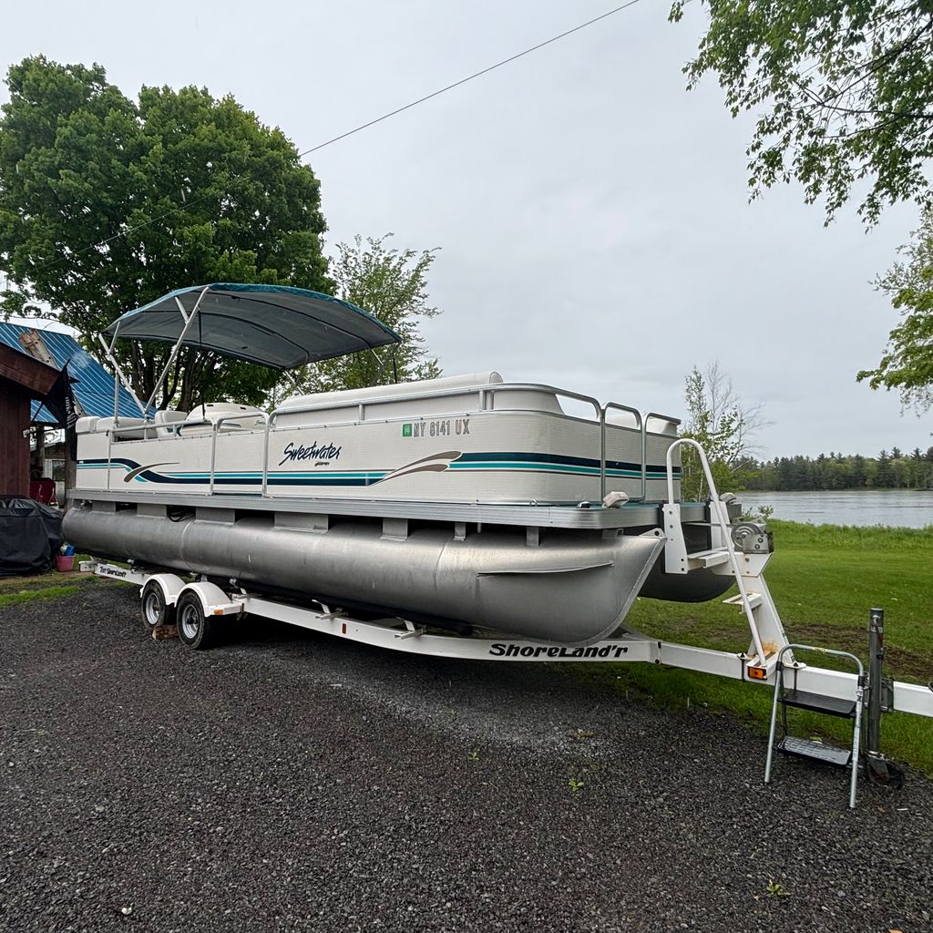 2001 Sweetwater Pontoon 24LE - National Vehicle