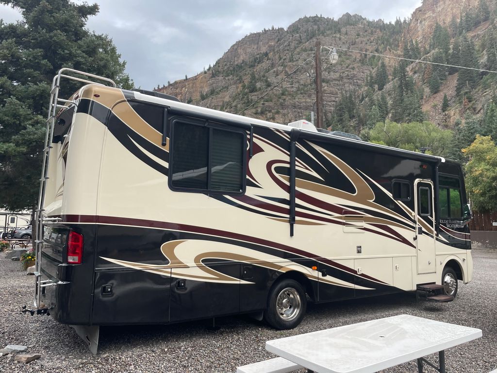 2011 Holiday Rambler Vacationer 30SFS - National Vehicle