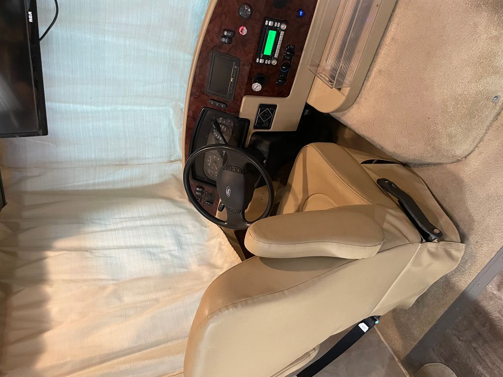 2011 Holiday Rambler Vacationer 30SFS - National Vehicle