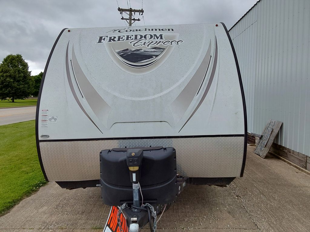 2017 Coachmen Freedom Express 192RBS - National Vehicle