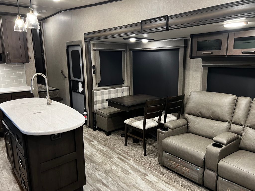 2020 Grand Design Reflection 337RLS - National Vehicle