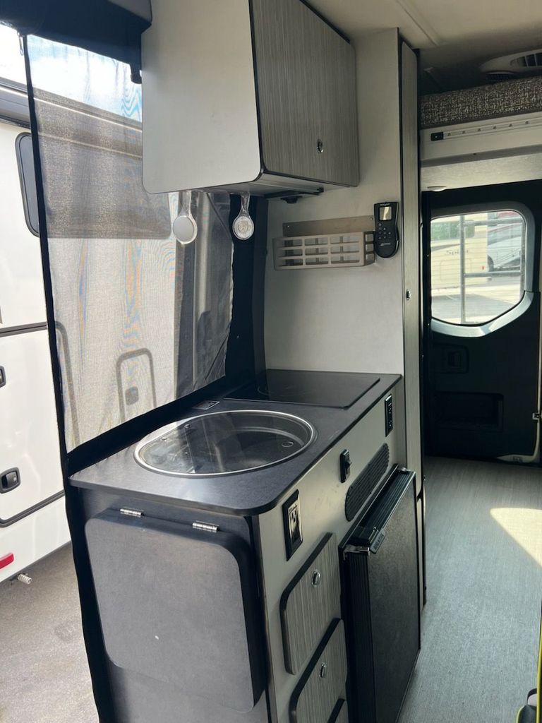 2020 Winnebago Revel 44E 4x4 - National Vehicle