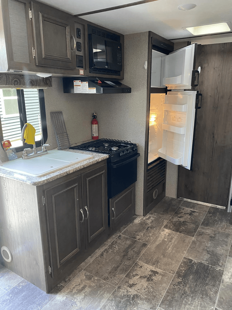 2018 Keystone Passport Ultra Lite Express 199ML - National Vehicle