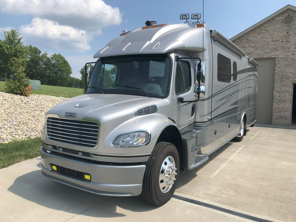 2013 Dynamax Dynaquest 360XL - National Vehicle