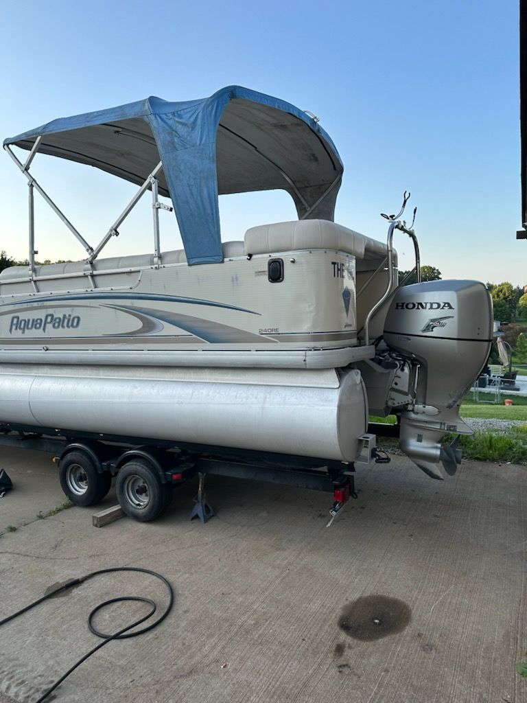 2007 AquaPatio 240 Pontoon - National Vehicle