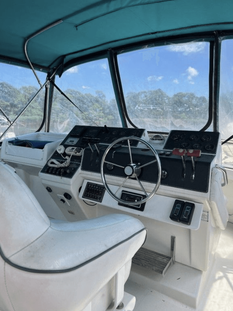 1994 Carver 355 Aft Cabin Motor Yacht - National Vehicle