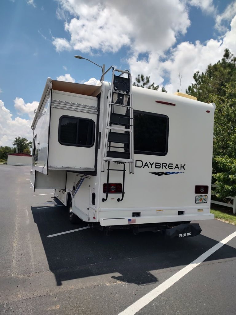 2020 Thor Motor Coach Daybreak 24DB - National Vehicle