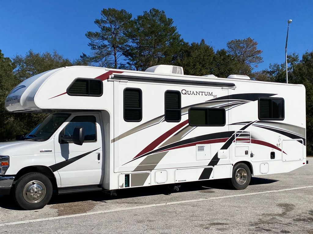 2020 Thor Motor Coach Quantum SE28 - National Vehicle