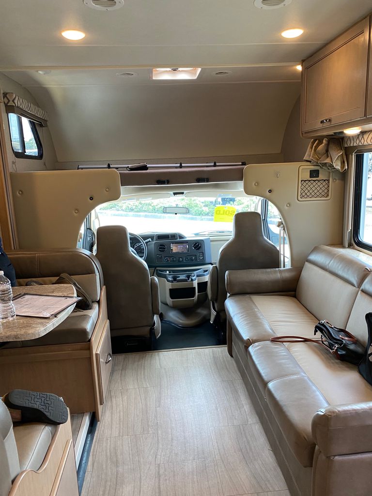 2020 Thor Motor Coach Quantum SE28 - National Vehicle