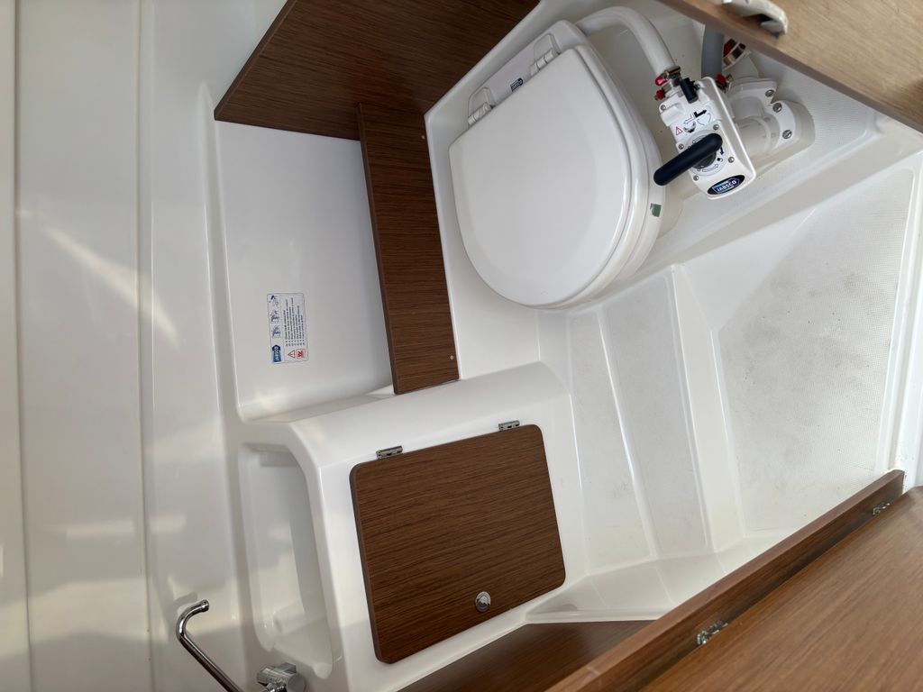 2020 Beneteau Antares 21 - National Vehicle