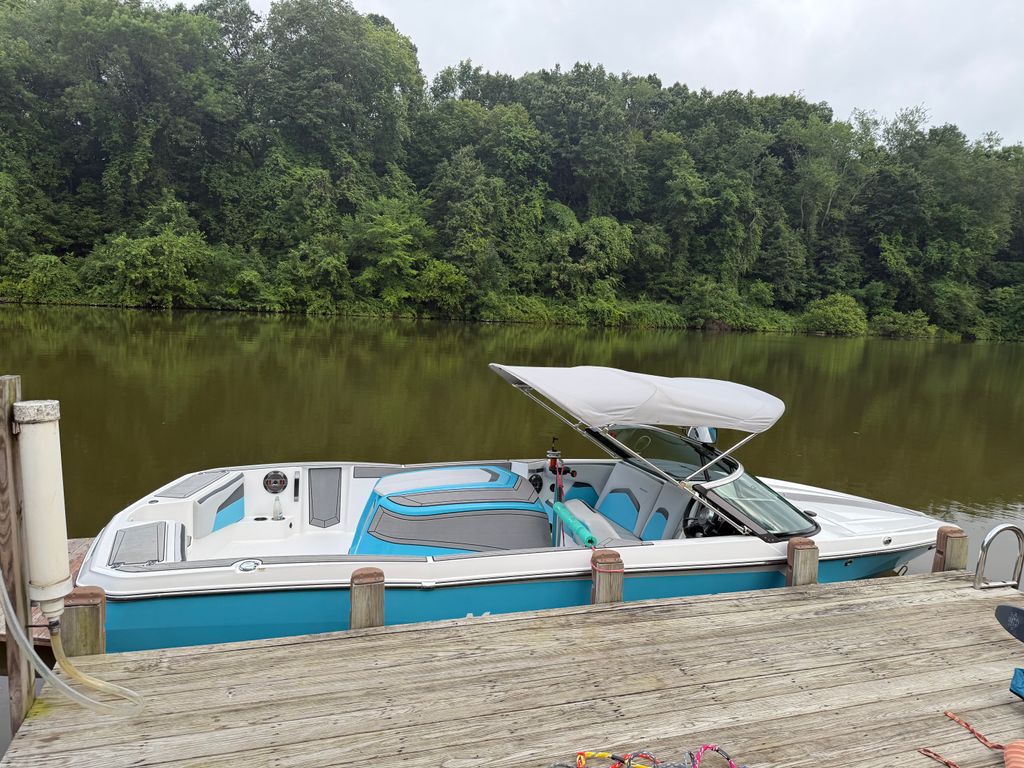 2021 MasterCraft ProStar 22 - National Vehicle