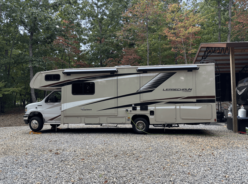 2021 Coachmen Leprechaun Deluxe/Premier 298KB - National Vehicle