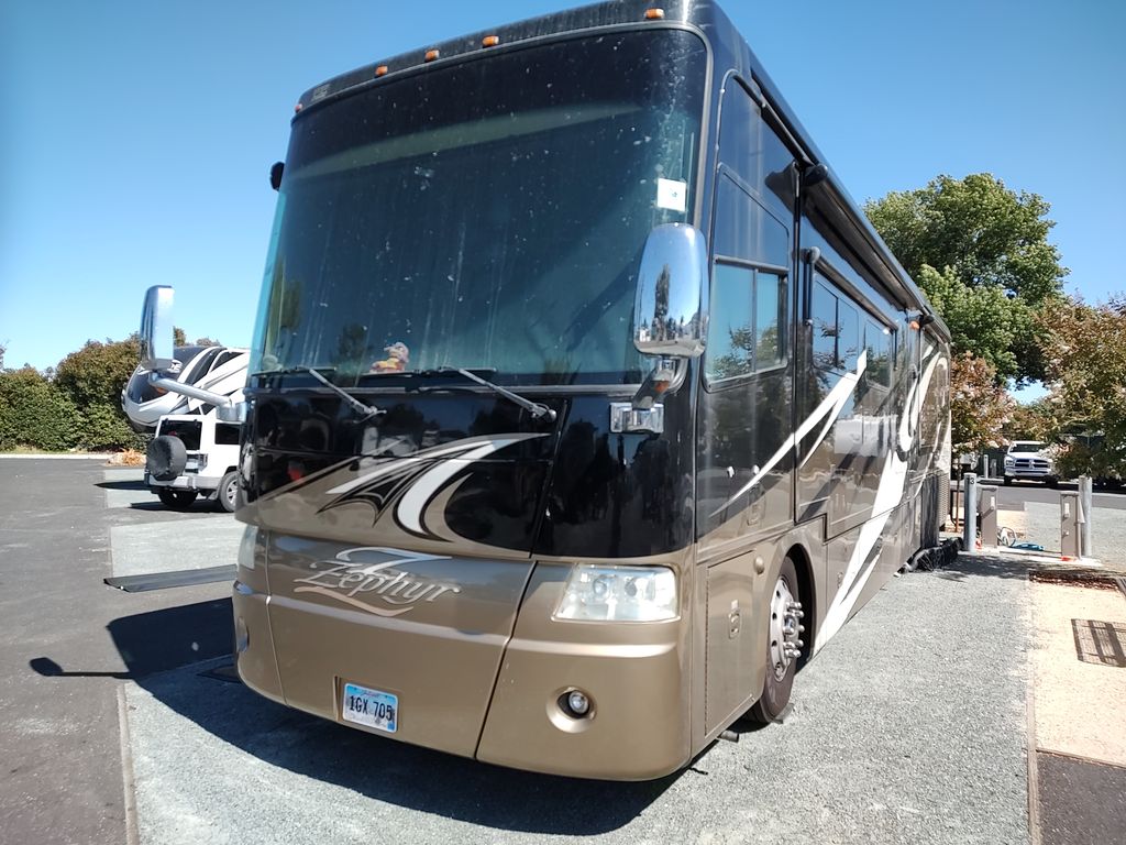 2011 Tiffin Motorhomes Zephyr 45QBZ - National Vehicle
