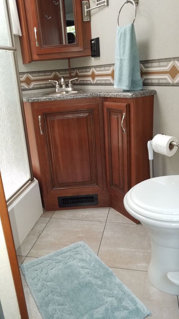 2015 Holiday Rambler Vacationer 36SB - National Vehicle