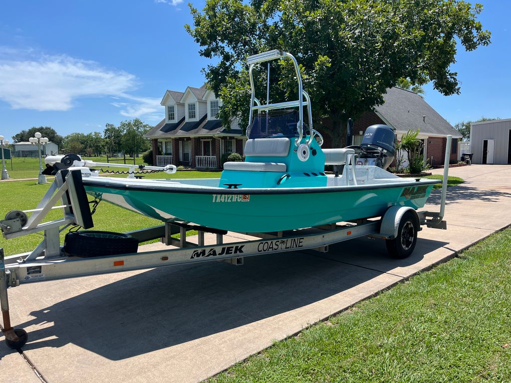 2019 Majek RFL 18 - National Vehicle