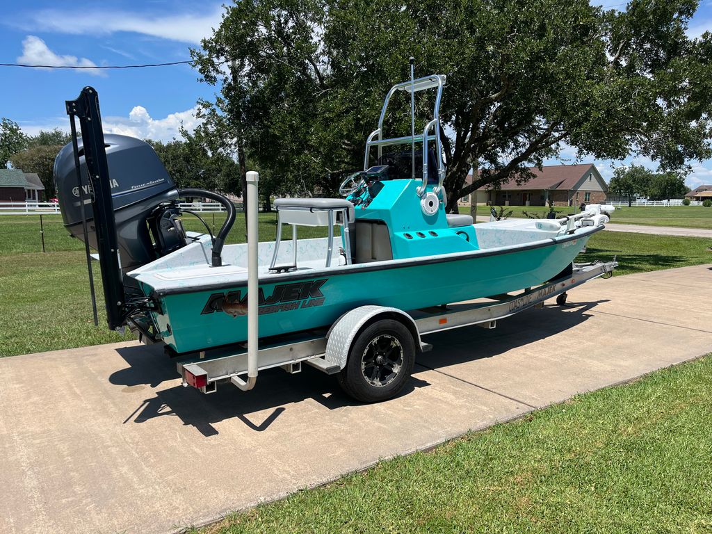 2019 Majek RFL 18 - National Vehicle