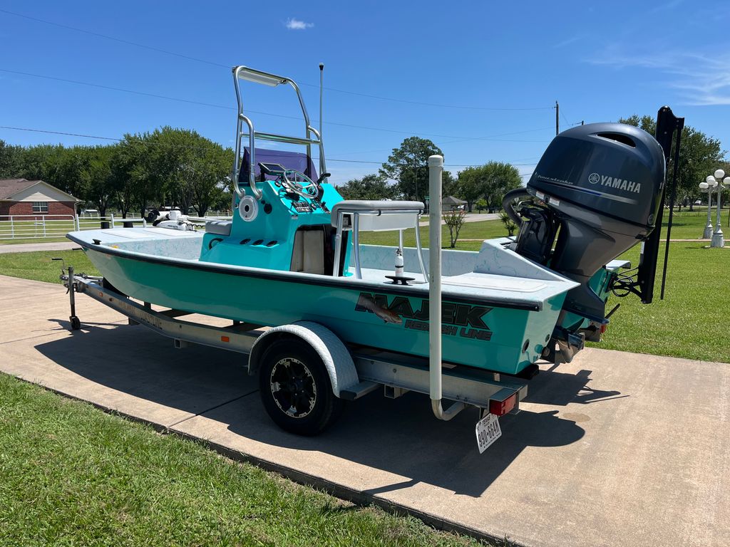 2019 Majek RFL 18 - National Vehicle