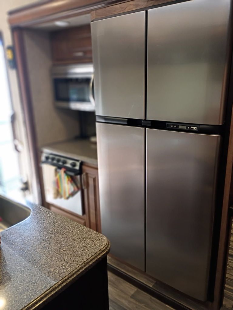 2017 Keystone Montana 3160RL - National Vehicle