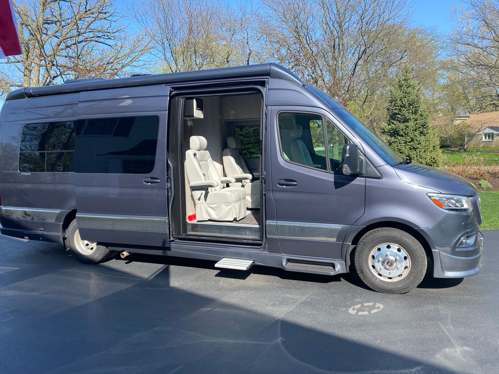 2022 Grech RV Strada-ion 3500XD 170 EXT - National Vehicle