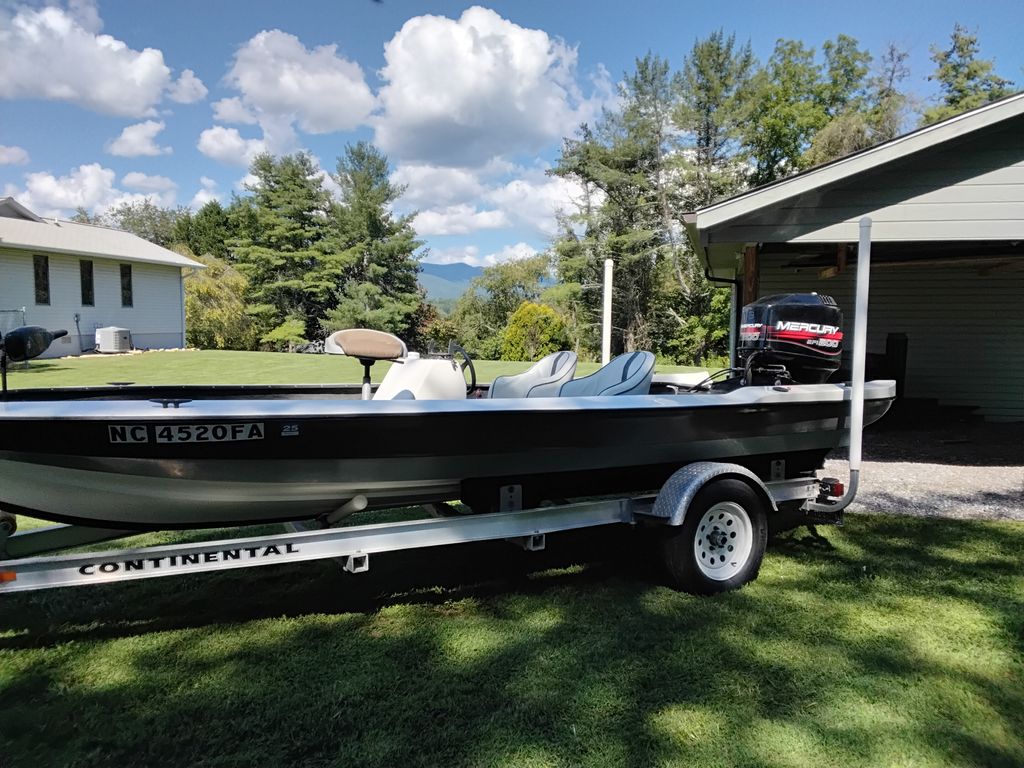 1987 Storm Boats Bass Boat - National Vehicle