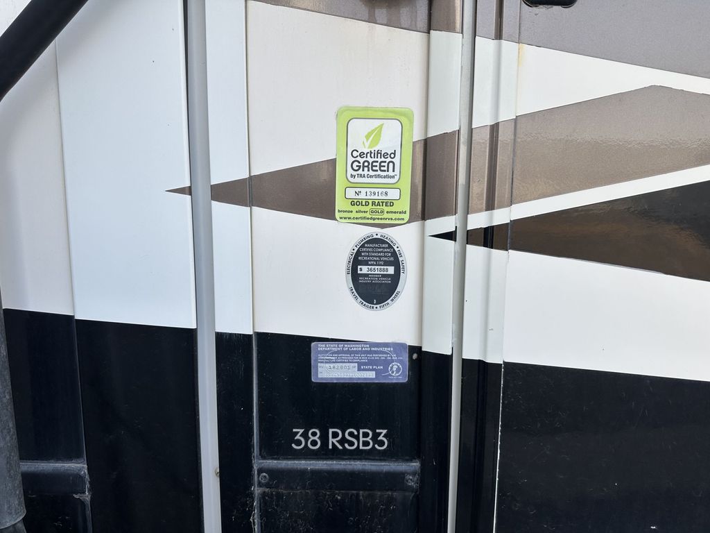 2015 DRV Mobile Suites 38RSB3 - National Vehicle