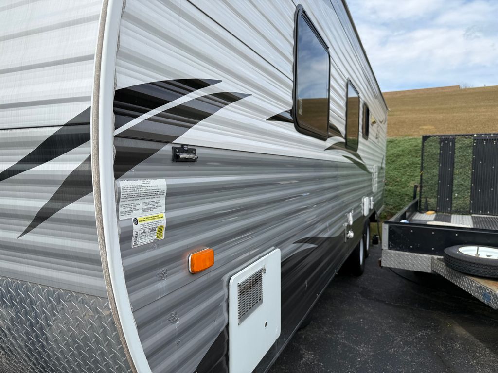 2015 Crossroads Z-1 231FB - National Vehicle