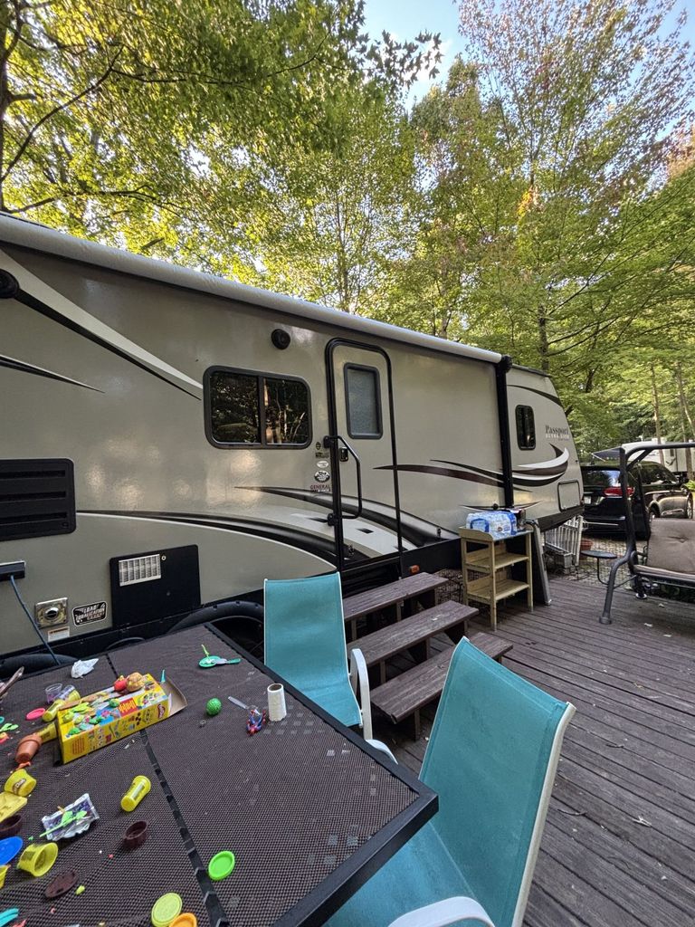 2016 Keystone Passport Grand Touring 3350BH - National Vehicle