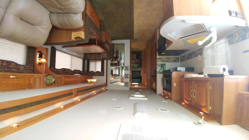 2003 Georgie Boy Cruise Master 3640TS - National Vehicle