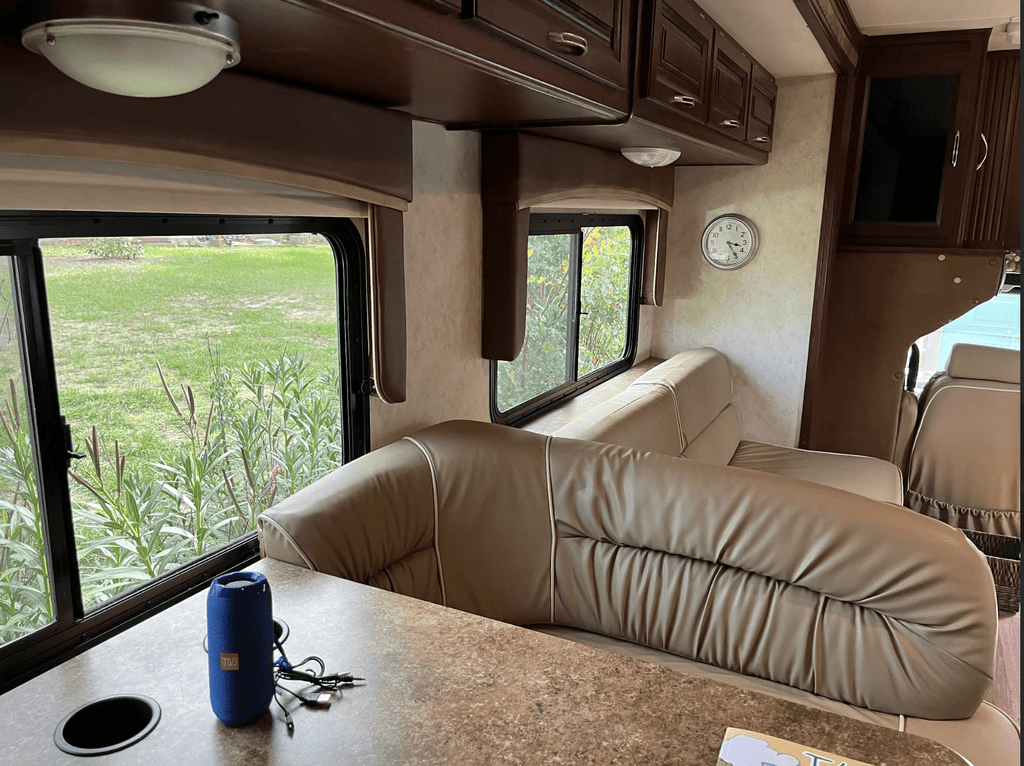 2015 NeXus Phantom Super C 32SC Terra Star Chassis - National Vehicle