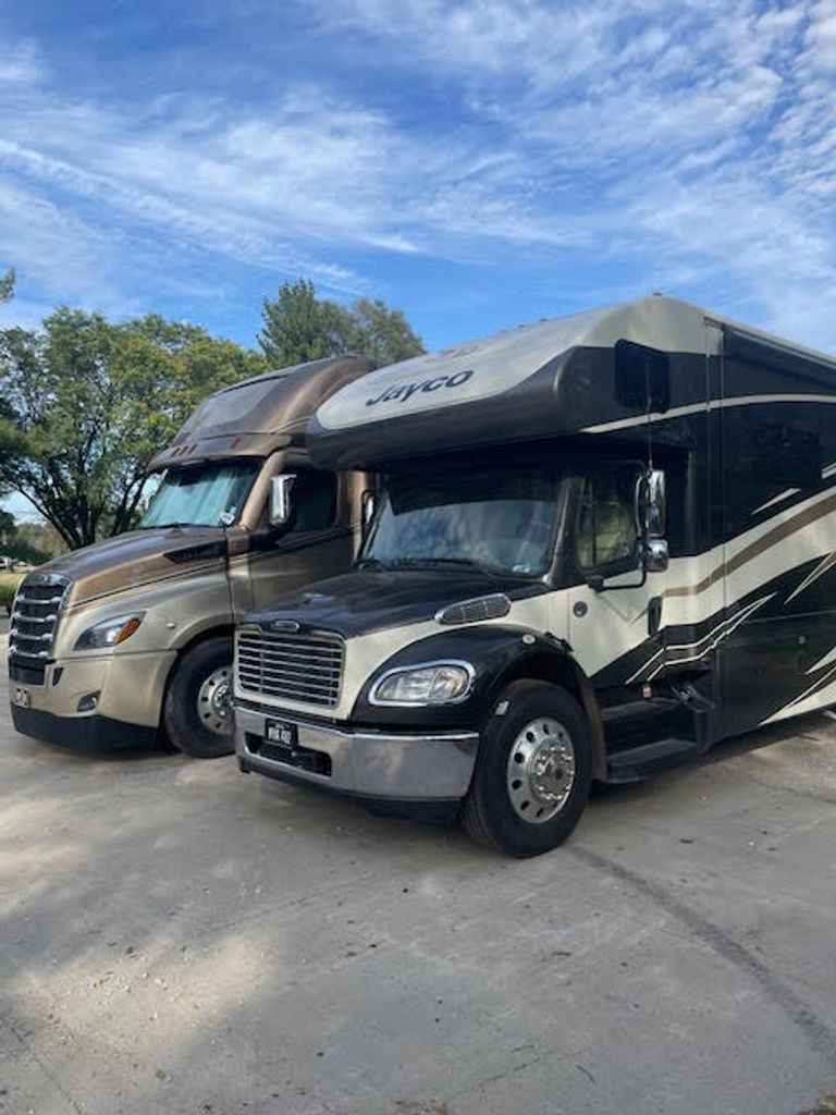 2015 Jayco Seneca 37HJ - National Vehicle
