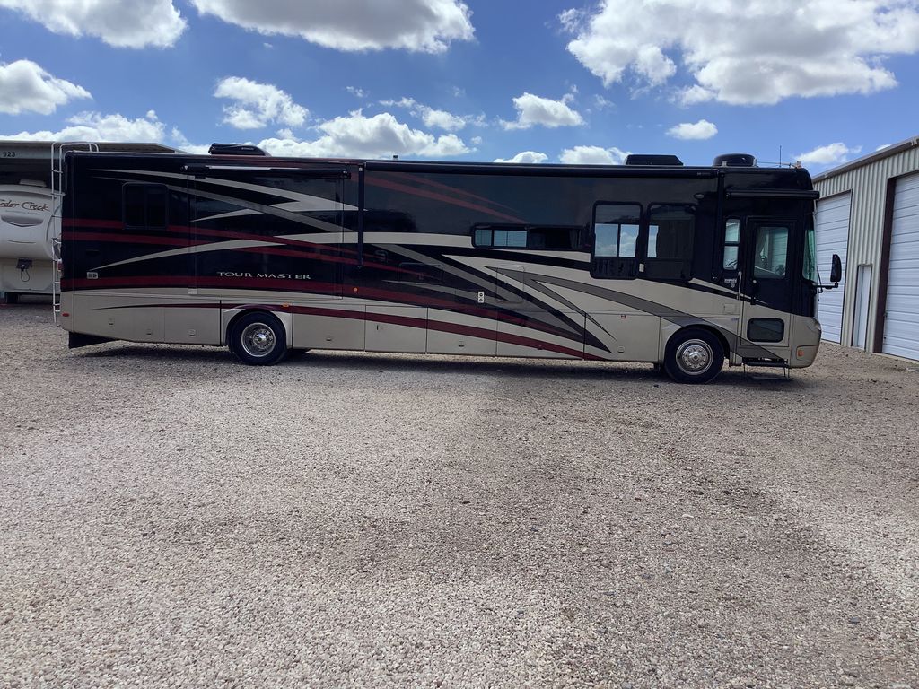 2007 Gulf Stream Tour Master 40B - National Vehicle