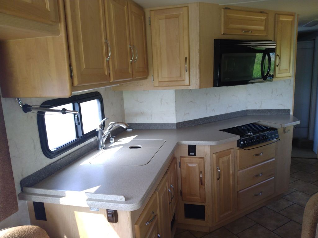 2007 National RV Tropi-Cal T330 - National Vehicle