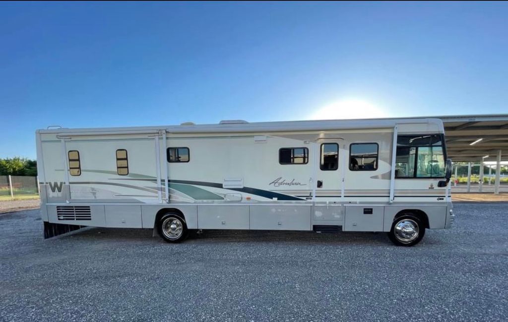 2004 Winnebago Adventurer 38G - National Vehicle