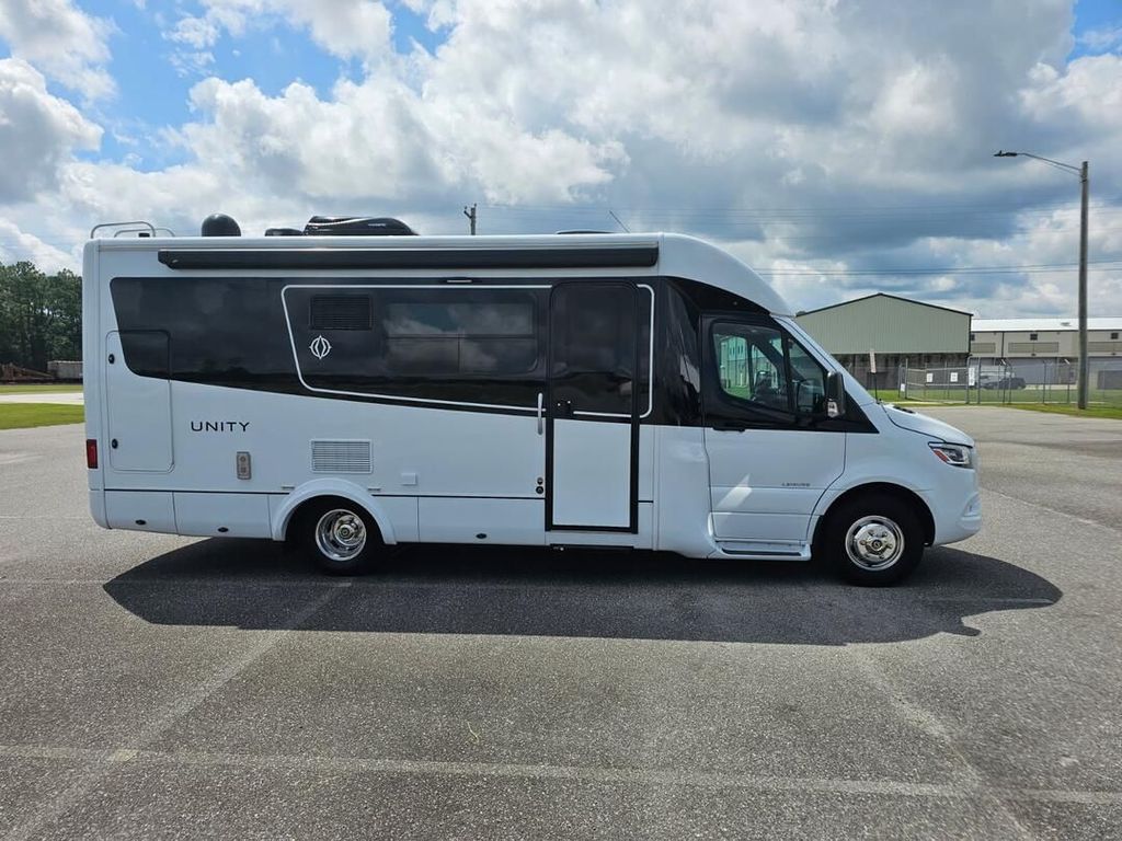 2021 Leisure Travel Van Unity U24MB - National Vehicle